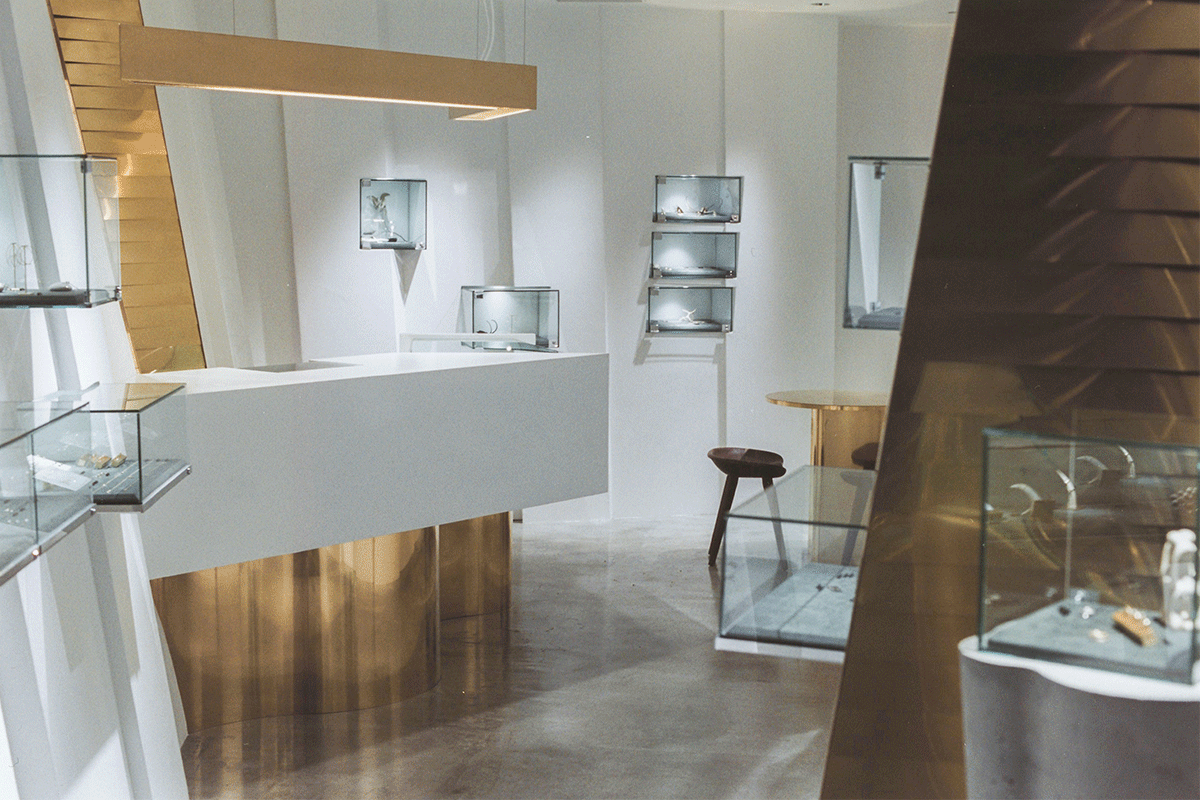 DAIKEI MILLS | HIROTAKA