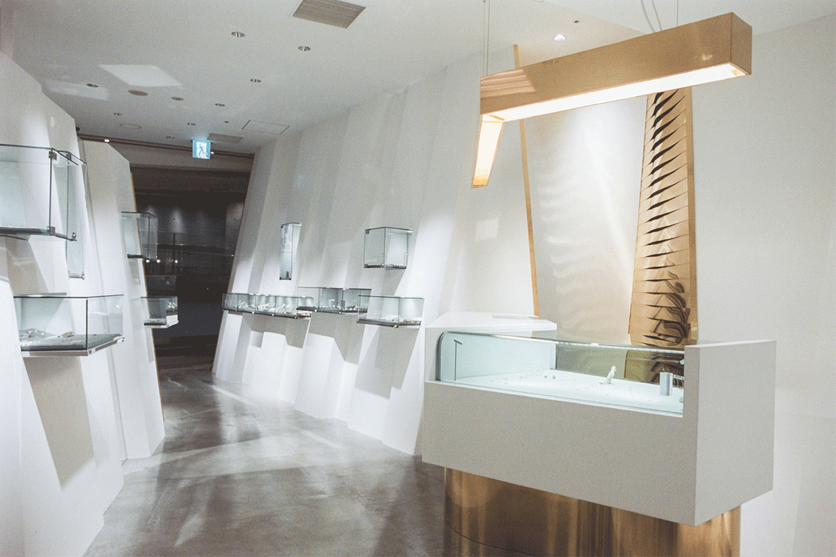 DAIKEI MILLS | HIROTAKA